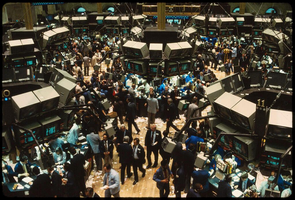 The Hunt Brothers: How Two Billionaires Broke the Silver Market ...