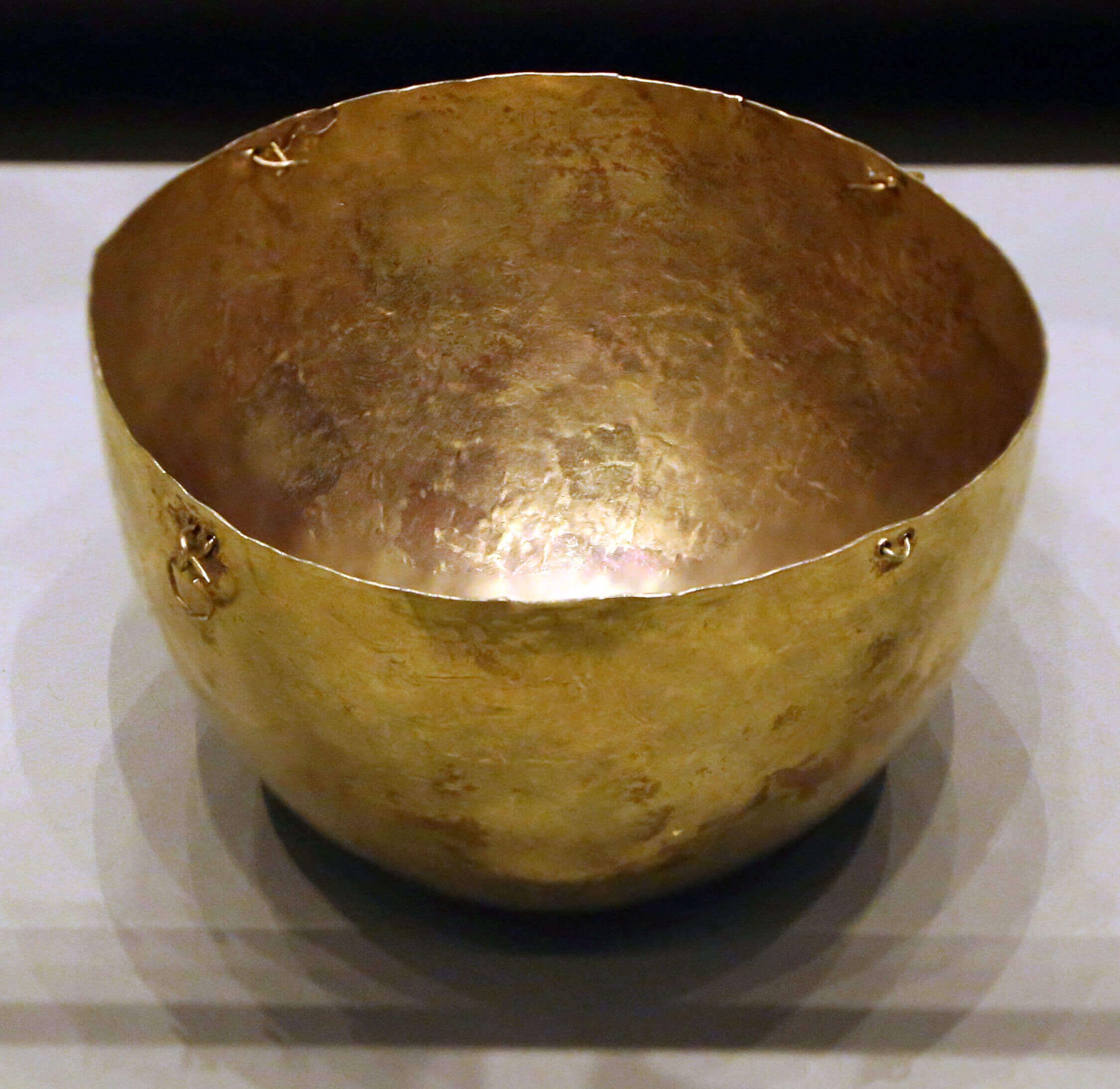 The Broighter Collection: How Two Farmers Unearthed Ireland's Most ...